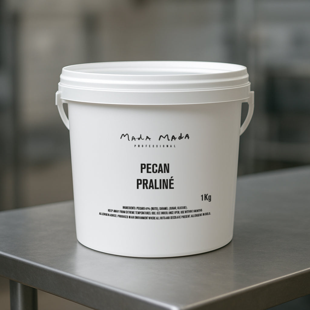 Mada Mada Pecan Praliné 67% 1KG – strawberryred